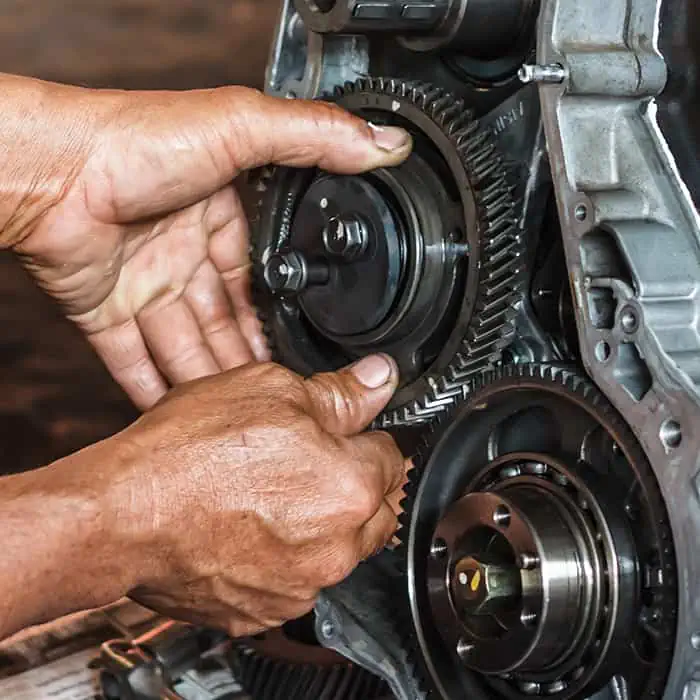 اصلاح السيارات في الكويت | خدمة كراج تصليح سيارات 24 ساعة